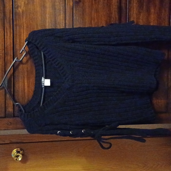 VENUS | Sweaters | Venus Super Soft Sweater W Ties On The Sleeves ...